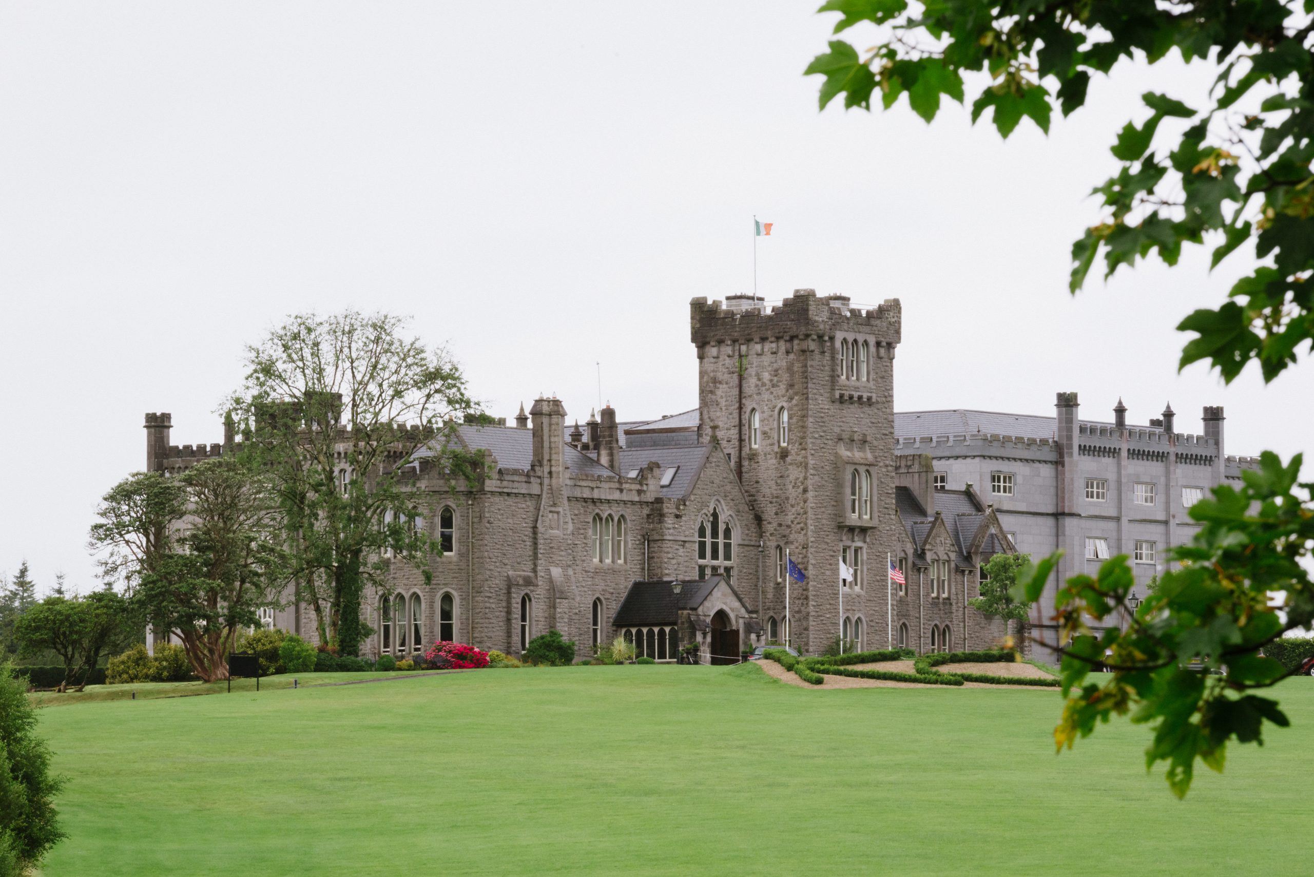 Stylish // Kilronan Castle Wedding // Ireland - Award Winning Wedding ...